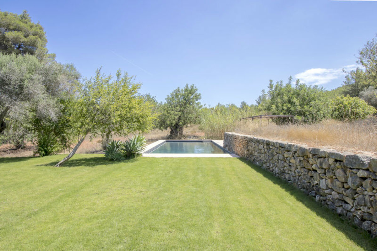 Villa Bas - 6 bed finca close to Santa Eulalia. Restored luxury ...