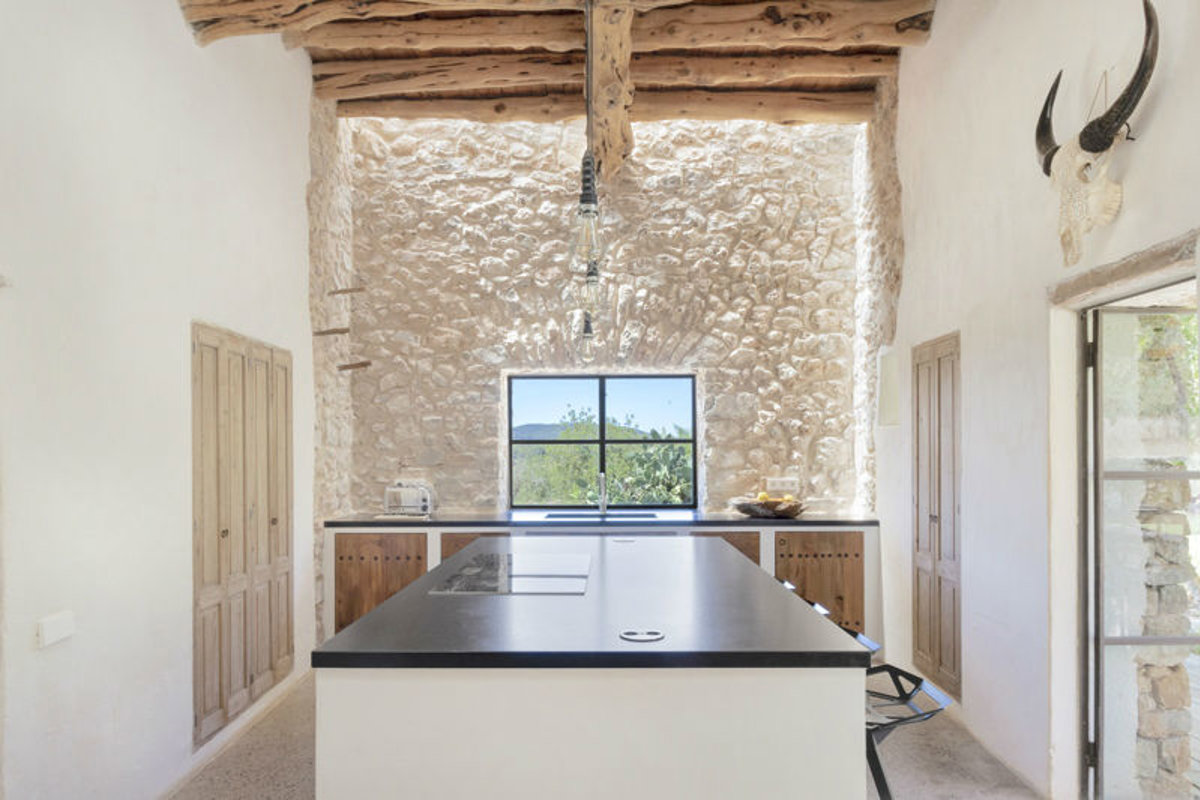 Villa Bas - 6 bed finca close to Santa Eulalia. Restored luxury ...